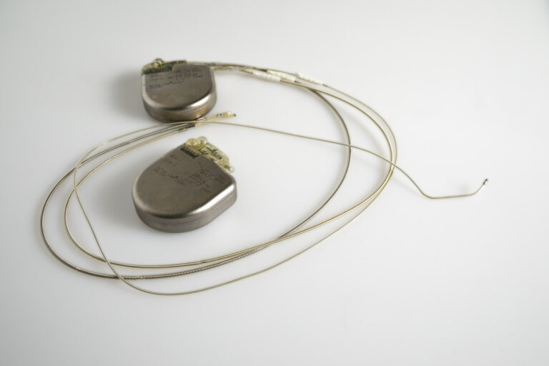 Pacemaker Overview: Device and Electrodes Explained - The Anesthesia Guide