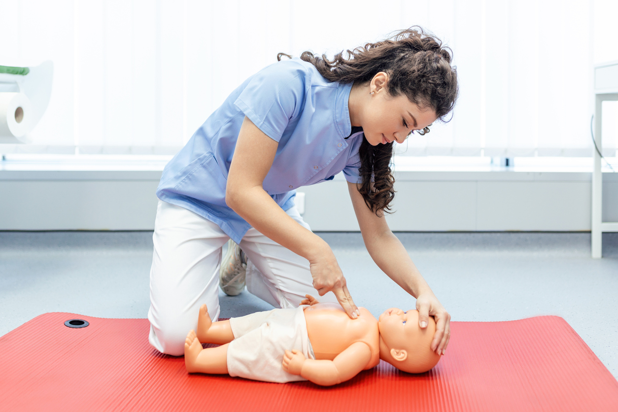 Pediatric CPR – cardiopulmonary resuscitation for children in cardiac ...